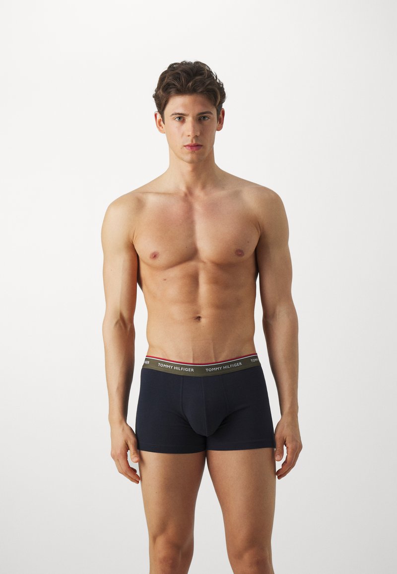 Tommy Hilfiger PREMIUM ESSENTIALS TRUNK 5 PACK - Culotte - blue/fierce/army/rouge/nero - Zalando.it