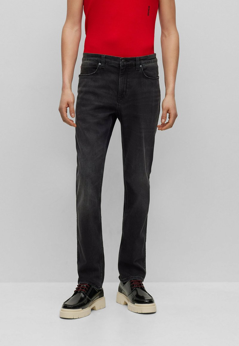 HUGO Jeans slim fit - dark grey five/grå denim - Zalando.no