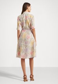 Lauren Ralph Lauren WAKANA ELBOW SLEEVE DAY DRESS - Blousejurk - cream multi/meerkleurig ...