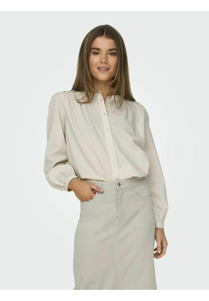 ONLY NORMAL GESCHNITTEN MANDARIN KRAGEN - Button-down blouse - cloud ...