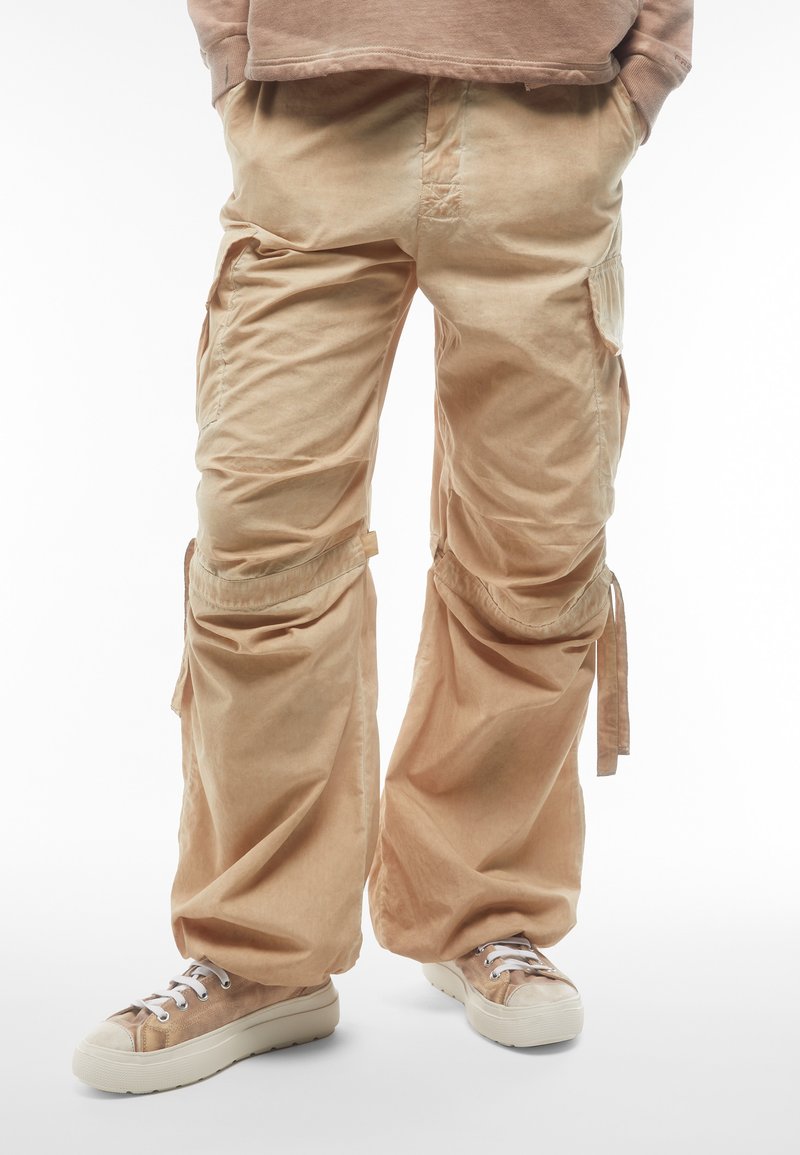Freddy MELANIE CARGO - Kalhoty - cobblestone cold dyed/béžová - Zalando.cz