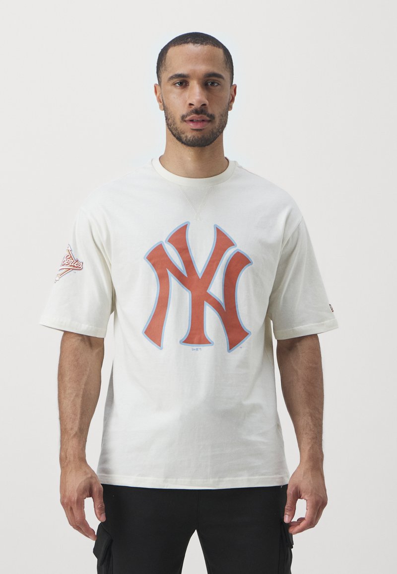 New Era MLB NEW YORK YANKEES WORLD SERIES TEE - Club wear - off-white ...