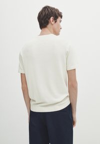 Massimo Dutti T-Shirt basic - beige - Zalando.ch
