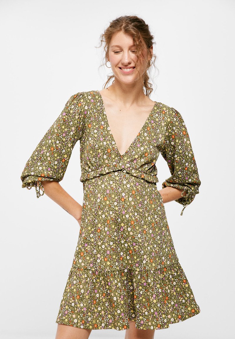 Springfield AND RUFFLED - Day dress - khaki - Zalando