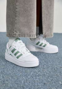 adidas Originals Baskets basses - white/blanc - (Seconde main) - ZALANDO.FR