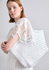 DRAGON DIFFUSION - Torebka/biały - Zalando.pl