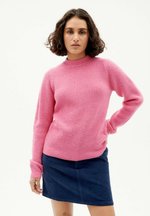 Thinking Mu HERA - Pullover - pink/bleu - ZALANDO.FR