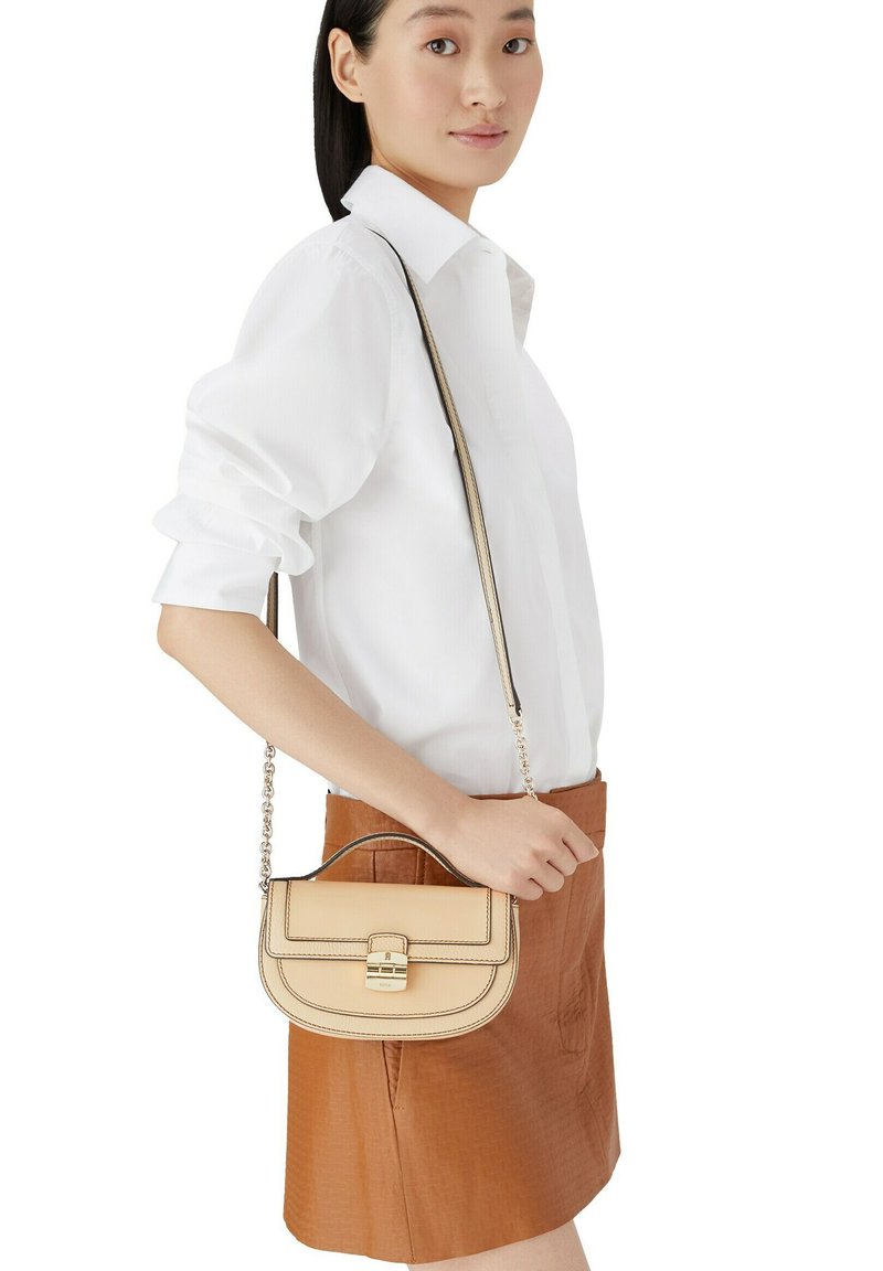 Furla CLUB 2 MINI - Sac à main - grano/beige - ZALANDO.FR