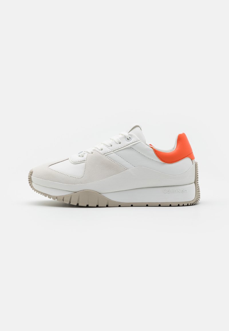Calvin Klein ORIGIN RUNNER - Zapatillas - white/flame/blanco - Zalando.es