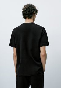 Massimo Dutti SHORT SLEEVE - T-Shirt basic - black/schwarz - Zalando.de