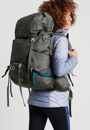 Vaude TACORA - Trekkingrucksack - hotchili/rot - Zalando.de