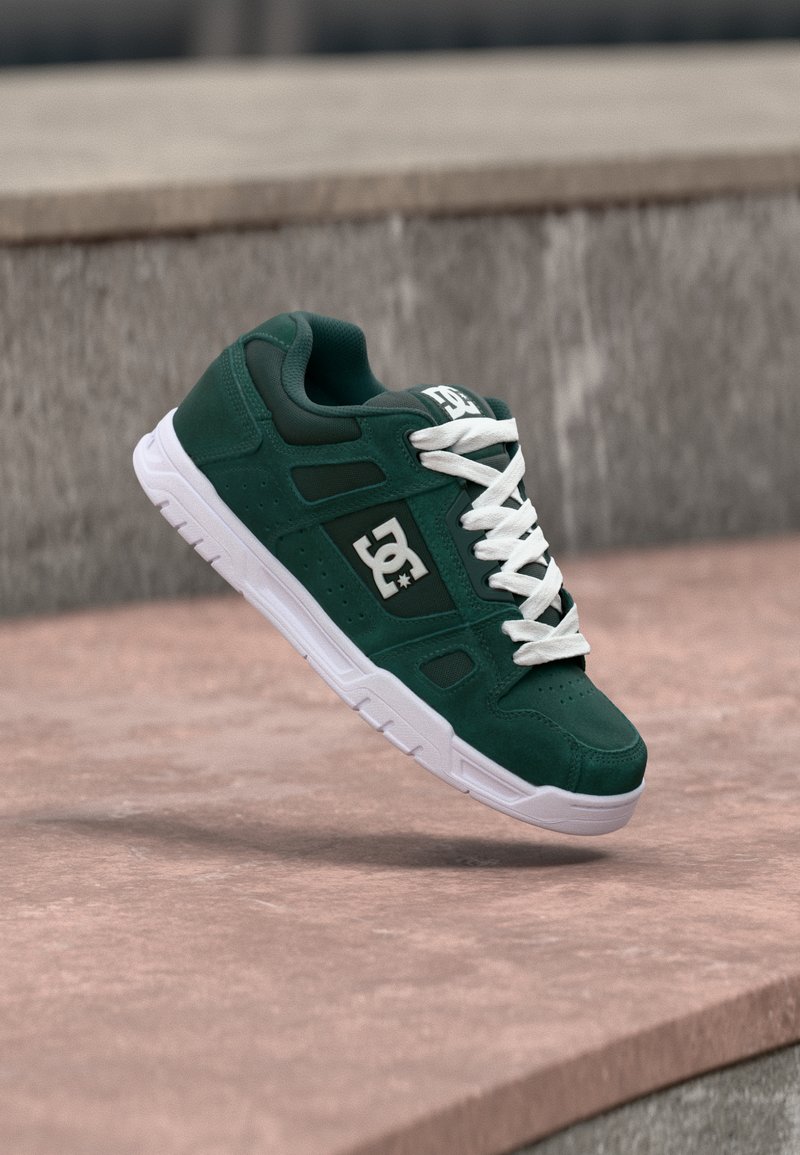 DC Shoes STAG - Zapatillas - dark green/turquesa - Zalando.es