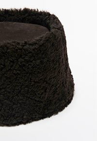 Massimo Dutti DOUBLE-FACED - Beanie - dark brown - Zalando