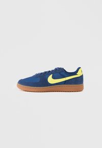 Nike Sportswear FIELD GENERAL UNISEX - Joggesko - blue void/sonic ...