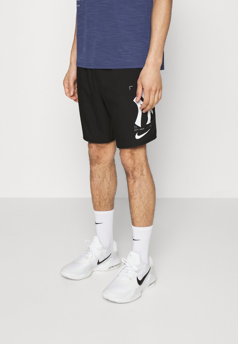 Nike Performance MLB NEW YORK YANKEES BOLD EXPRESS SHORT - Fanartikel ...