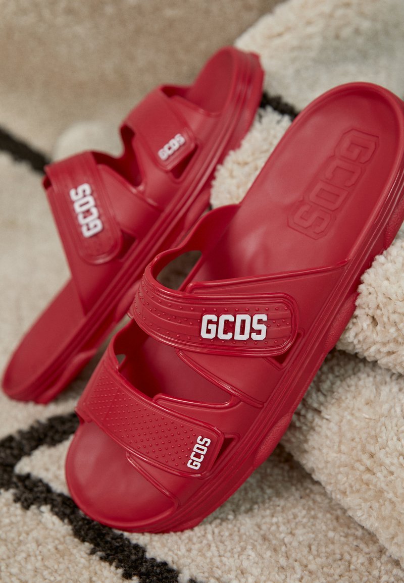 GCDS POOL SLIDES UNISEX - Pool slides - red - Zalando.co.uk
