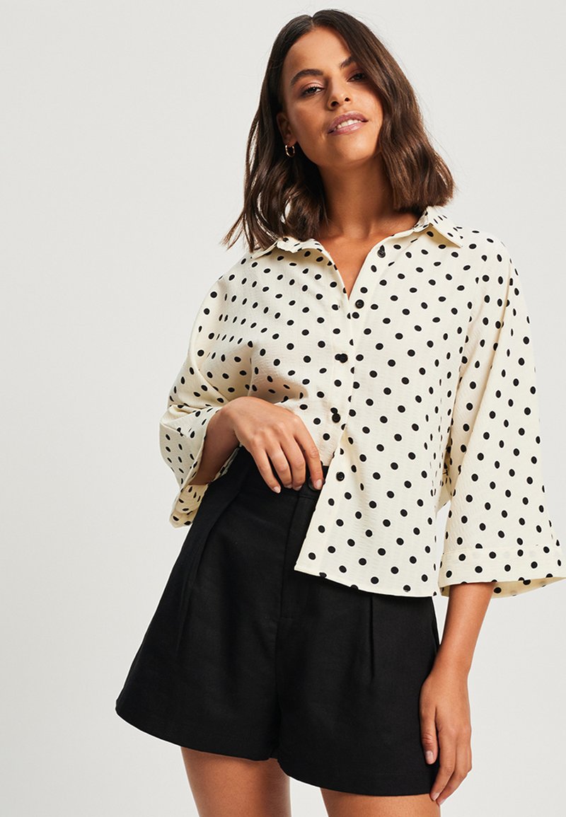 CALLI RHIANNA BUTTON UP - Camicia - white base spot/bianco - Zalando.it