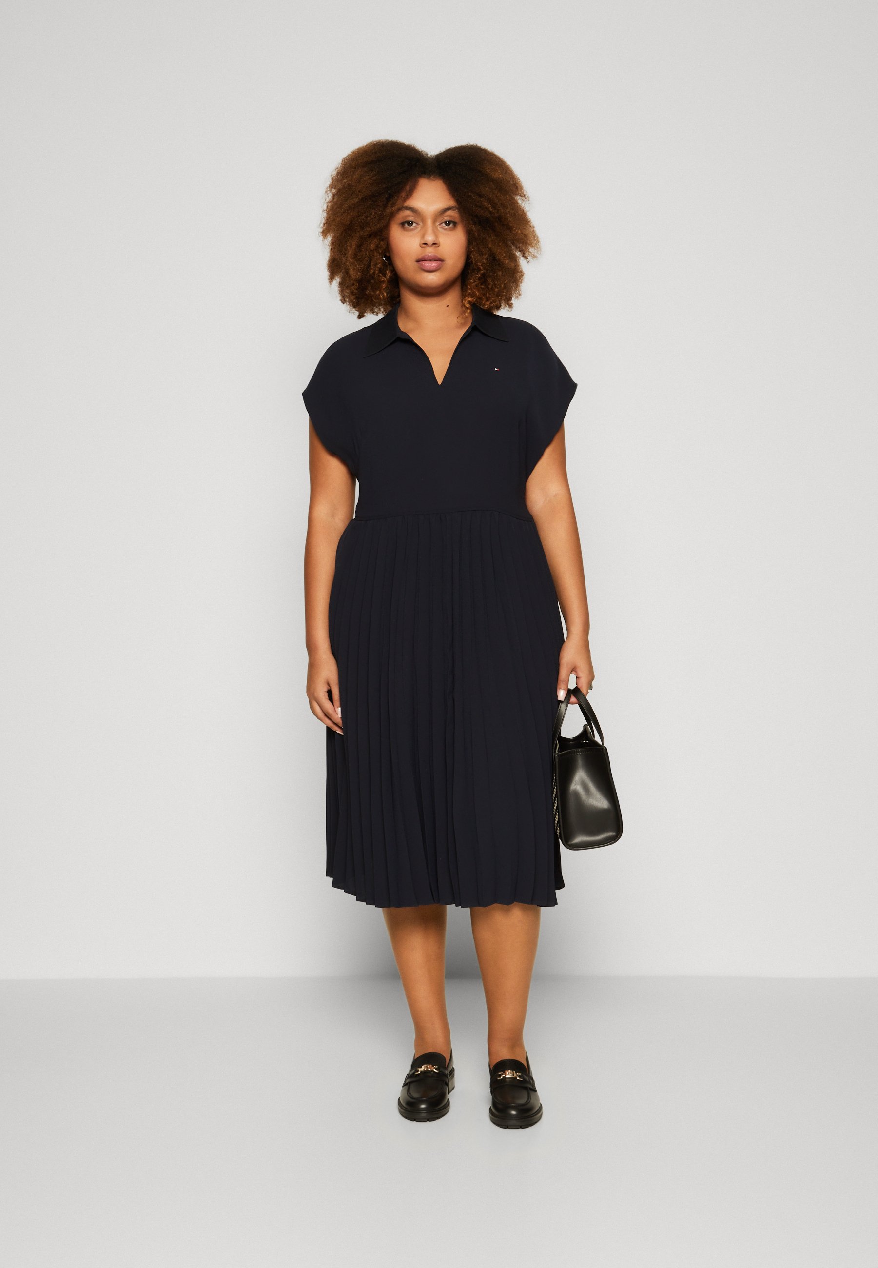 Tommy hilfiger rainbow dress store