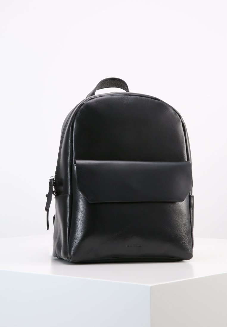 Royal RepubliQ NEW COURIER - Rucksack - black - Zalando.co.uk