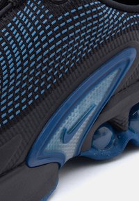 Nike Sportswear AIR MAX DN UNISEX - Trainers - black/court blue/dutch ...