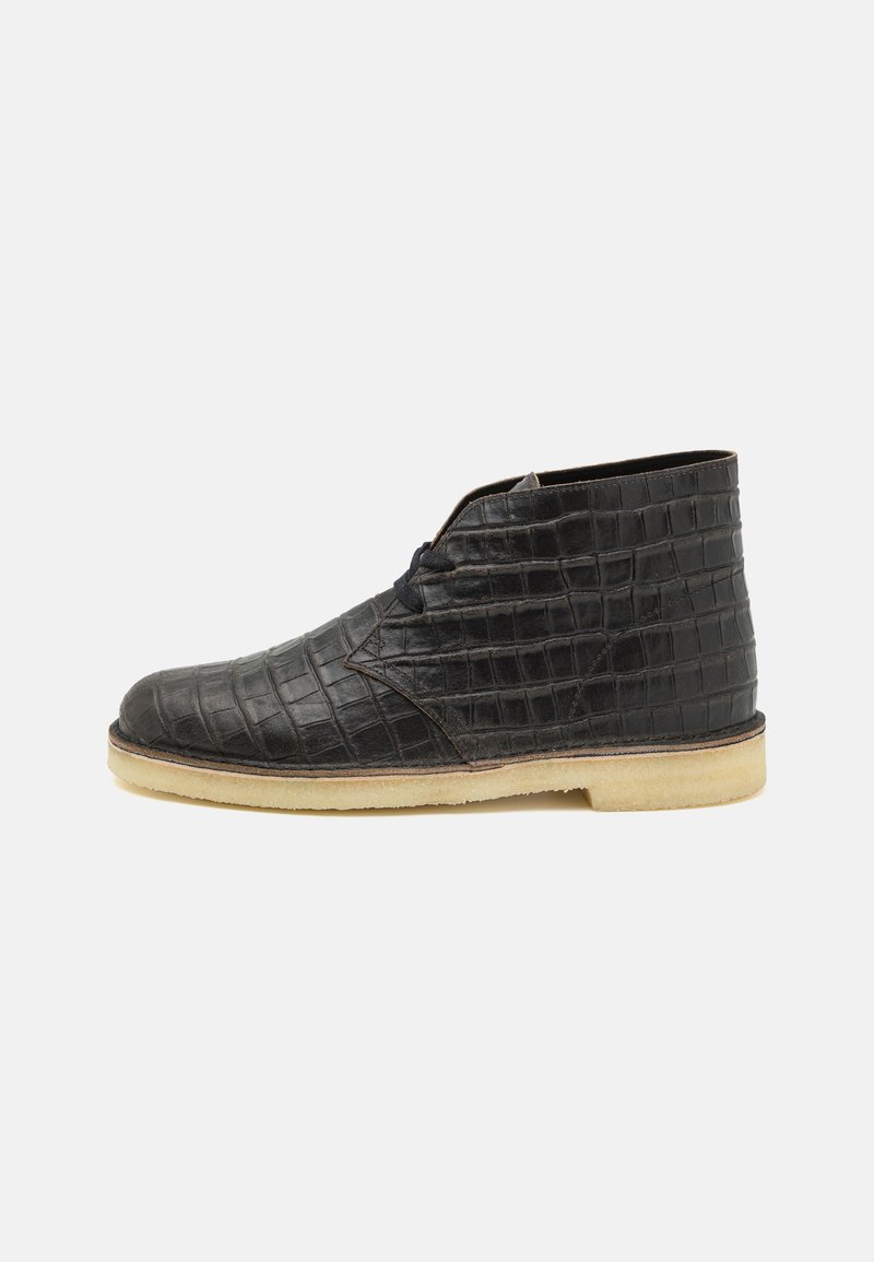 Clarks Originals DESERT BOOT - Chaussures à lacets - black distress ...