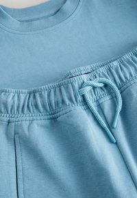 Next RELAX FIT HEAVYWEIGHT SET - Teplákové kalhoty - blue/modrá ...