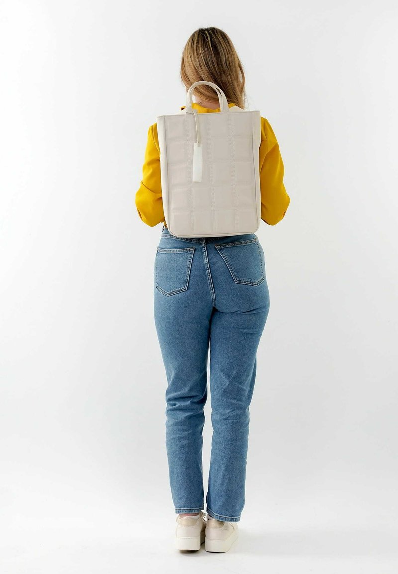 SURI FREY BOBBY - Reppu - cream/nude - Zalando.fi