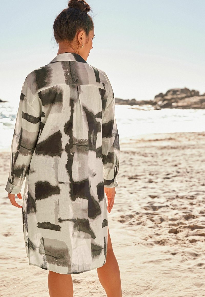 Next MIDI BEACH SHIRT COVER-UP - Strandaccessoire - cream black tie dye ...