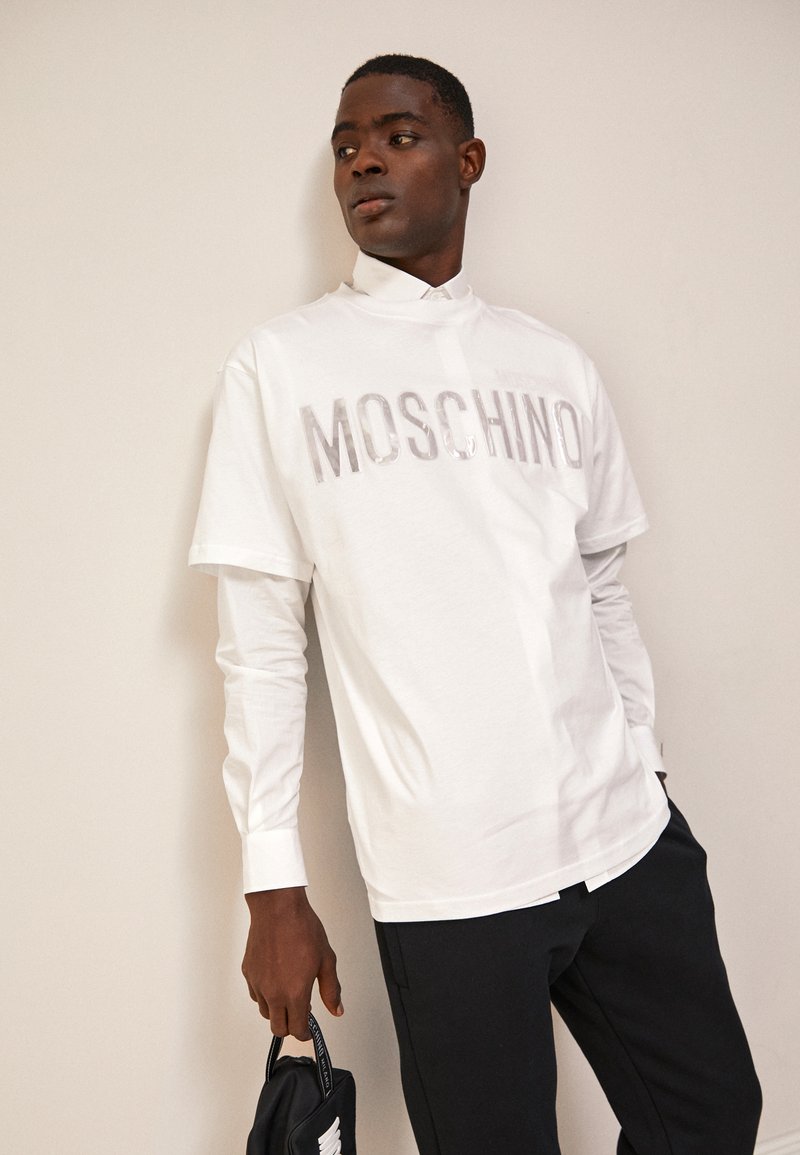 MOSCHINO Print T-shirt - white - Zalando.co.uk