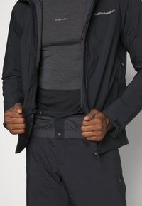 Peak Performance MAROON JACKET - Giacca da snowboard - black/nero ...