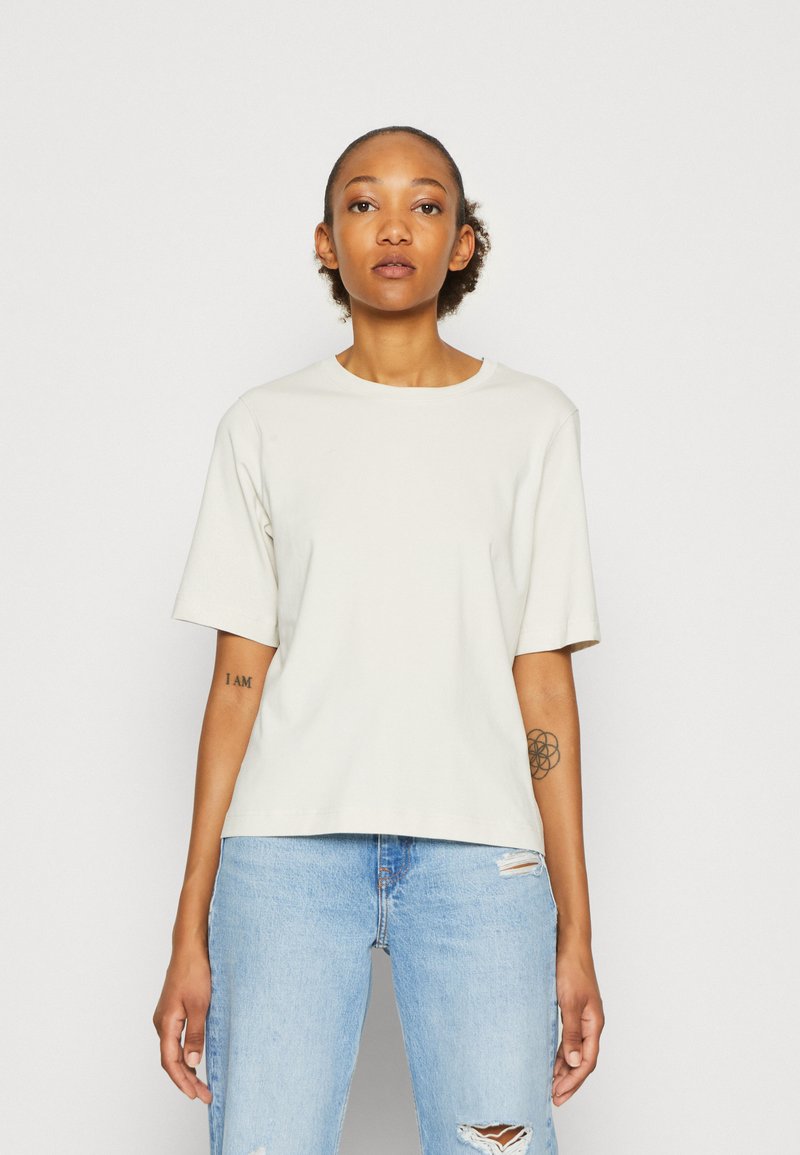 Weekday PERFECT RELAXED - Basic T-shirt - dirty white/white - Zalando.ie