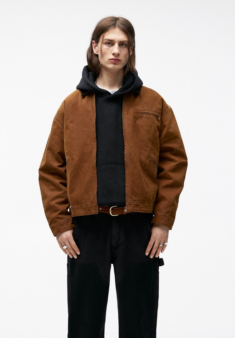 PULL&BEAR CONTRAST COLLAR - Light jacket - ochre - Zalando