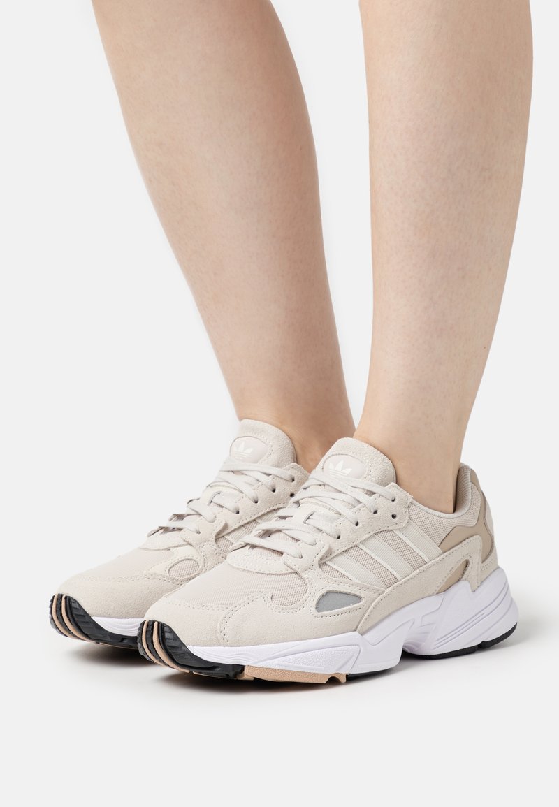 adidas Originals Trainers - alumina/magic beige/dark grey - Zalando.co.uk