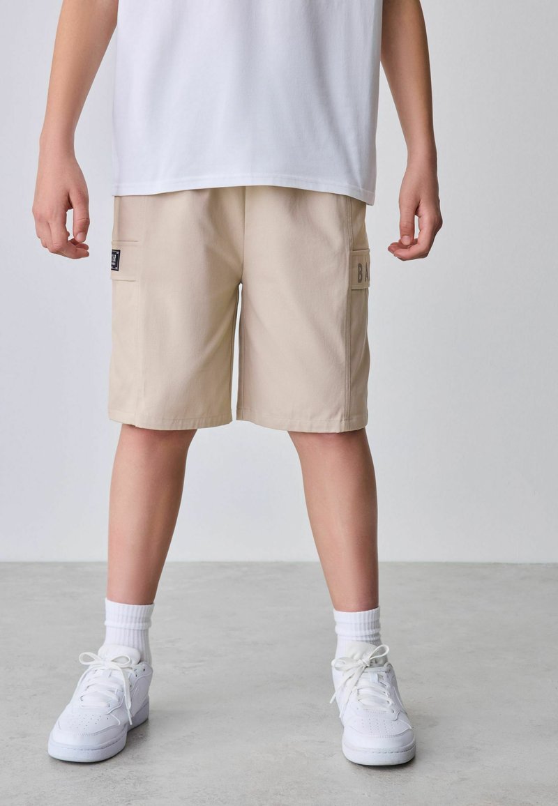 Baker by Ted Baker REGULAR FIT - STONE CARGO - Shorts - stone/beige ...