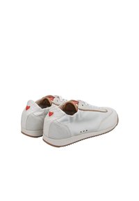 Crickit TARA - Trainers - weiß rot/white - Zalando