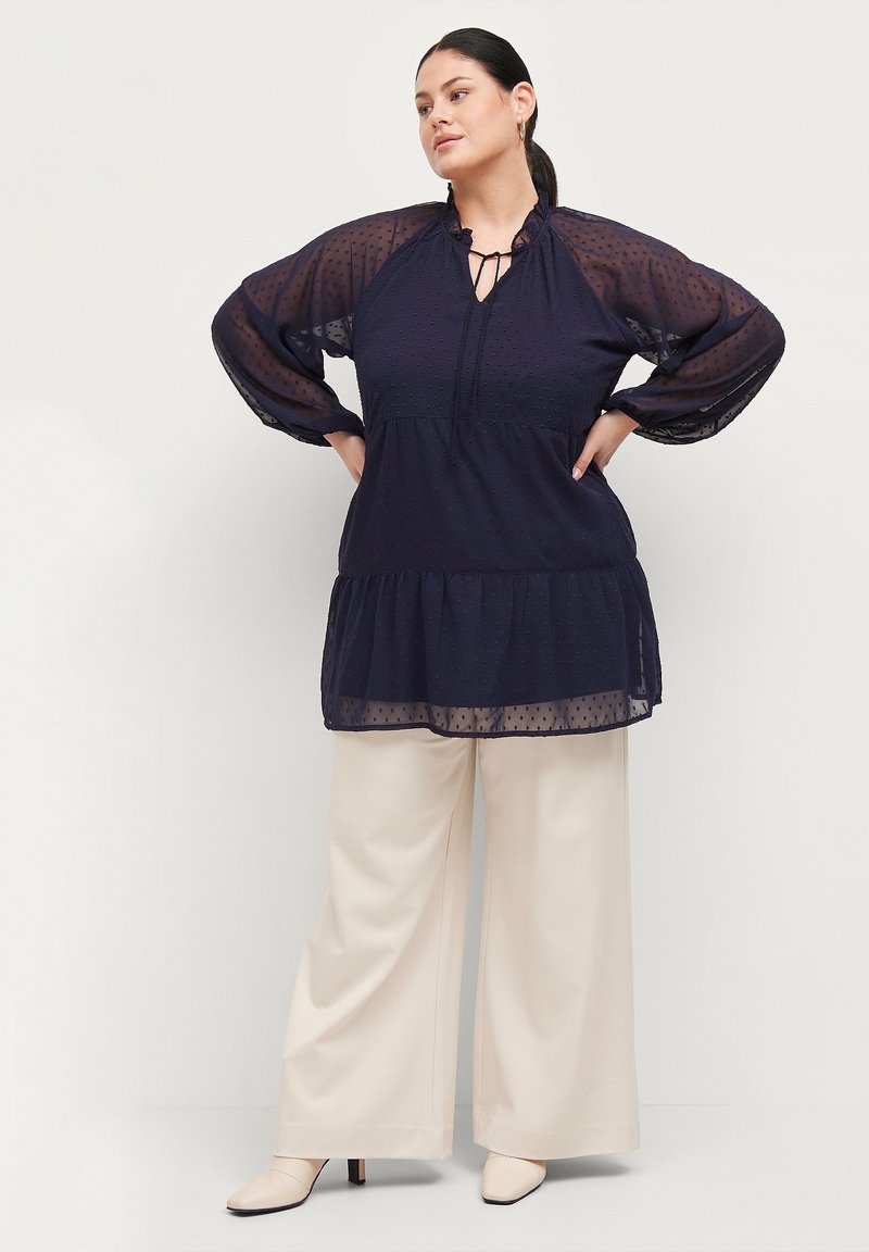 Ellos Plus collection EVA - Túnica - blau/azul - Zalando.es