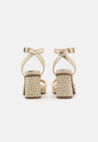 Gaimo FUSCA - Sandalias con plataforma - metal oro/dorado - Zalando.es