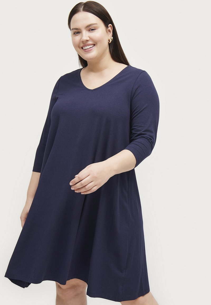 Ellos Plus collection PIA - Robe de jour - blau/bleu roi - ZALANDO.FR