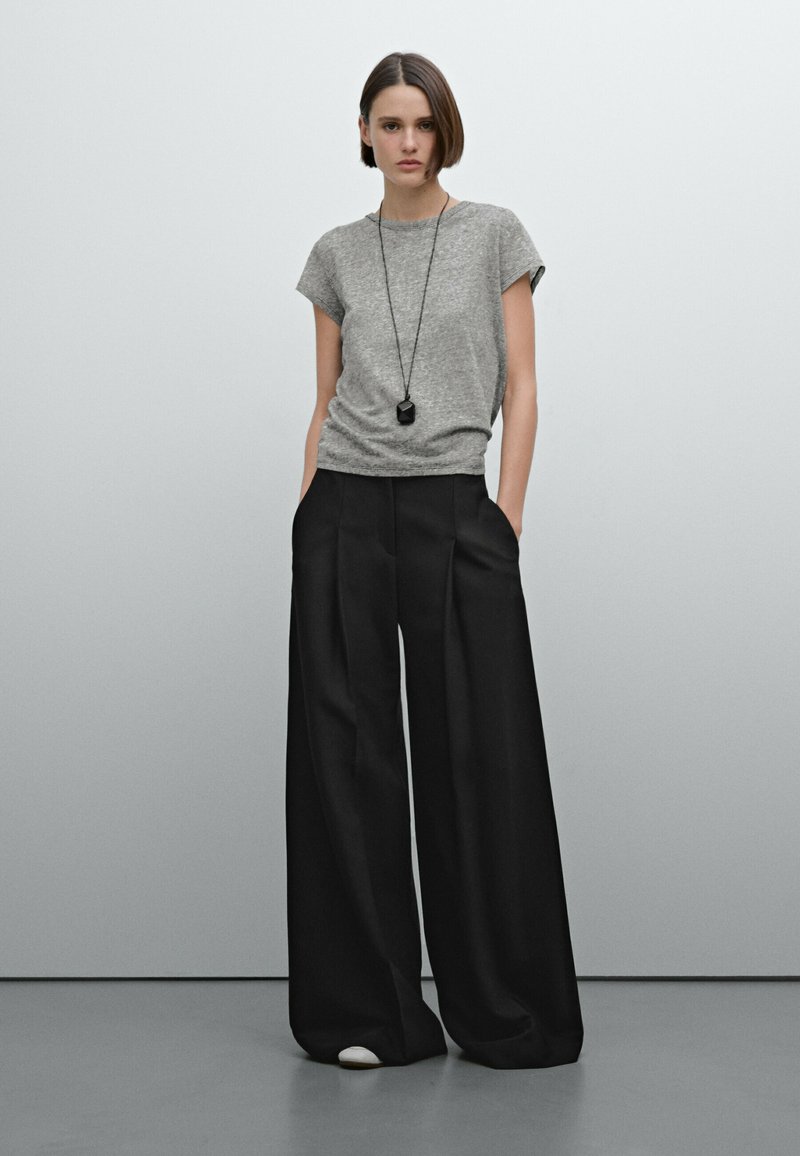 Massimo Dutti STRIPED SHORT SLEEVE - T-Shirt print - black/schwarz ...