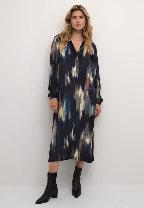 Kaffe KAKARINA AMBER LONG - Freizeitkleid - green flower and leaf print ...