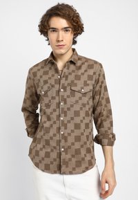 Instafab ZAIDEN - Camisa - brown/marrón - Zalando.es