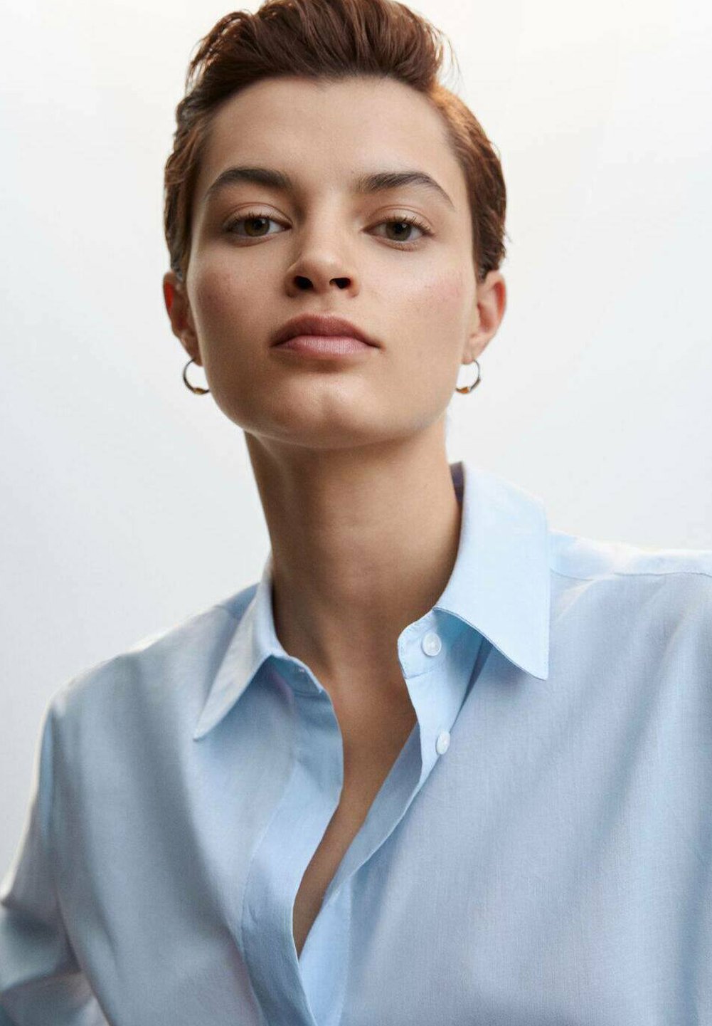 Alice Button's Instagram, Twitter & Facebook on IDCrawl