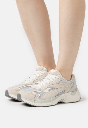 Puma TEVERIS NITRO VORTEX UNISEX - Sneakers laag - alpine snow warm ...