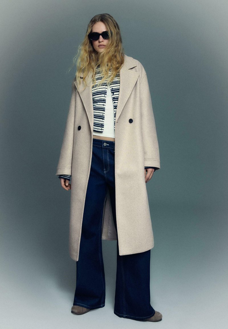 Bershka SOFT-TOUCH WRAP - Classic coat - camel - Zalando.ie