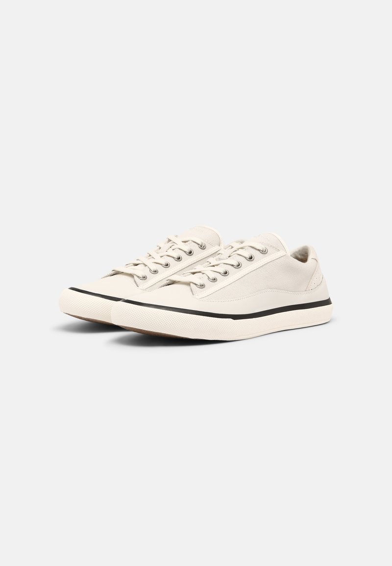 Ladies Clarks Stylish Comfort Plus Foam Footbed Trainers