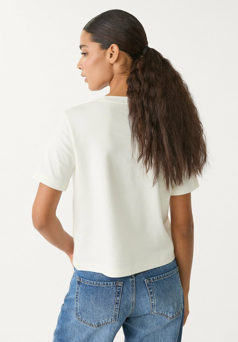 Stradivarius 2-PACK OF REGULAR FIT HEAVY WEIGHT - T-shirt basic - mottled beige/beige mêleerd ...