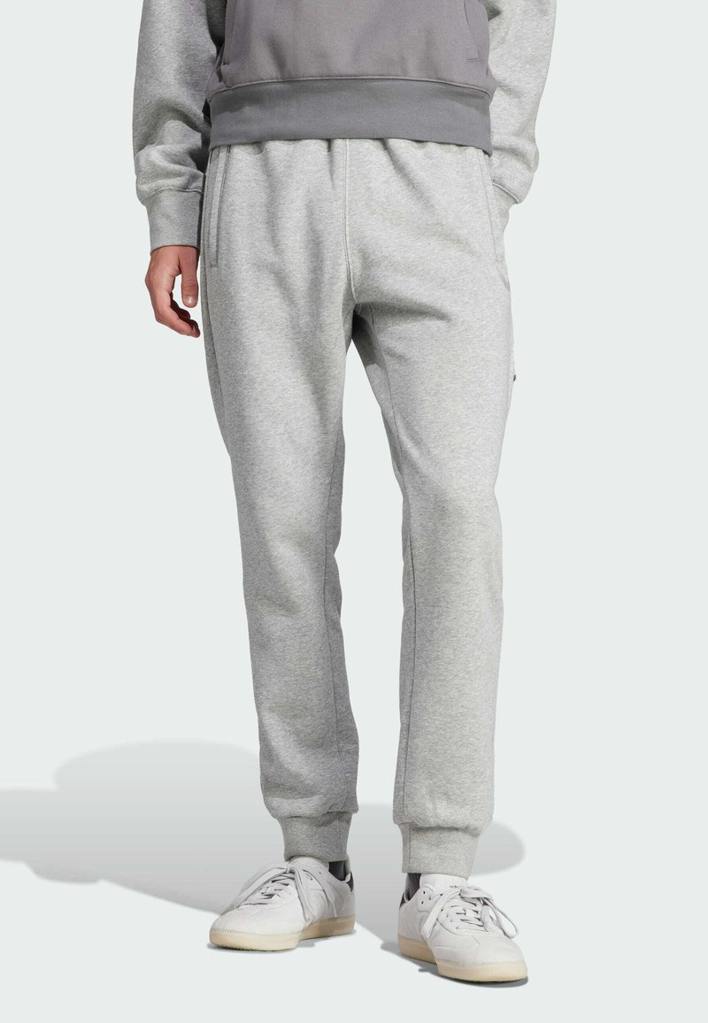 adidas Originals ADICOLOR SEASONAL REFLECTIVE - Pantalones deportivos - medium grey heather/gris ...