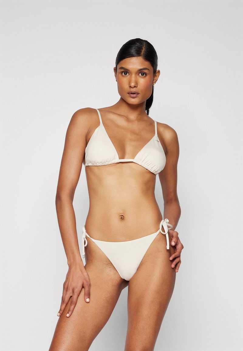 Emporio Armani CUPS TRIANGLE AND STRING BRAZILIAN SET - Bikini - ecru/bianco - Zalando.it