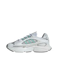 adidas Originals OZMILLEN - Joggesko - white clear mint/hvit - Zalando.no