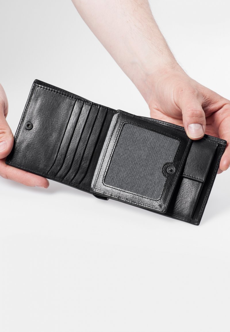 BOSS By Hugo Boss Signature Leather Wallet In Black ASOS